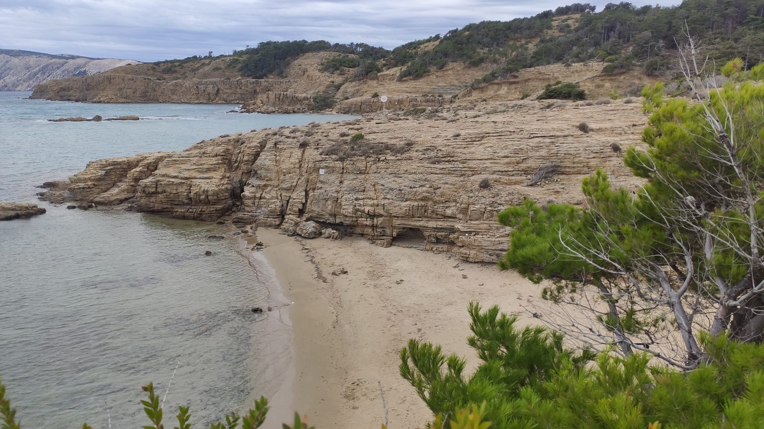 Otok Rab: Vrh Kamenjak & Staza Kamenjak – Lopar • Travelina