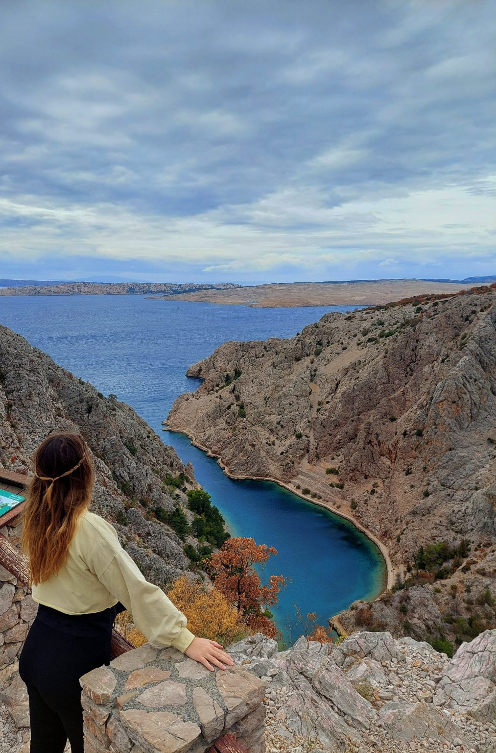 Uvala Zavratnica – kako do najljepše uvale Velebita • Travelina